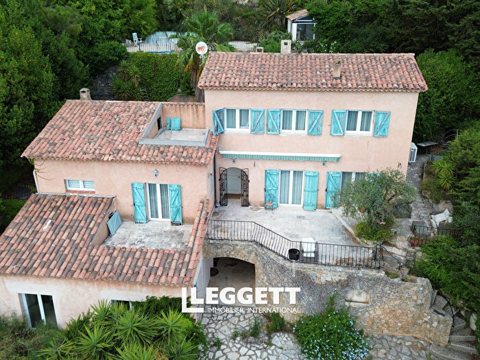 Maison 10 pièces à vendre à Grasse, Gare