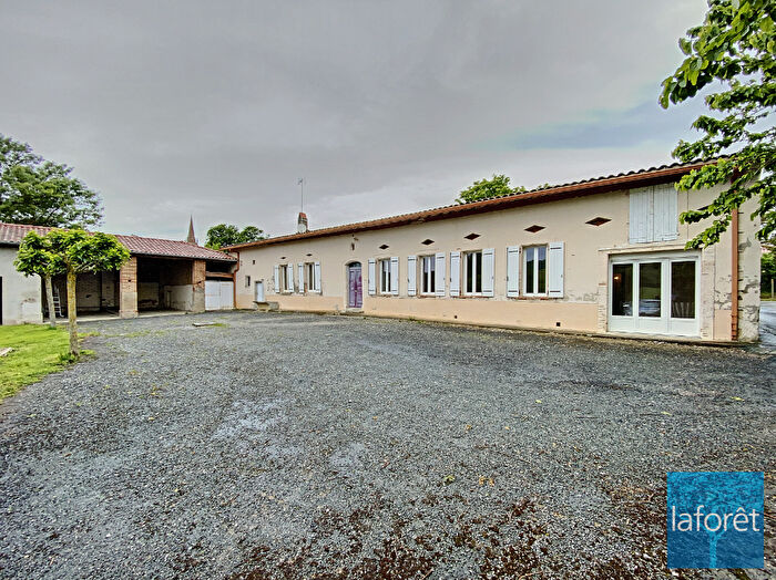 Maison 6 pièces à louer - Ségreville