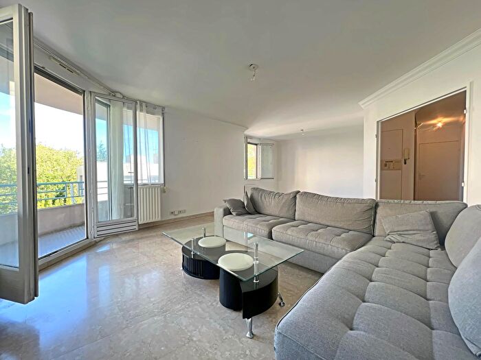 Appartement à vendre - Saint-Étienne, Saint-Roch, Vivaraize, Valbenoite, Centre Deux - 4 pièces - 2 chambres