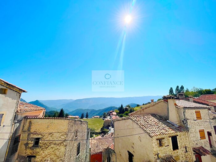 Appartement à vendre - Toudon - 3 pièces - 2 chambres