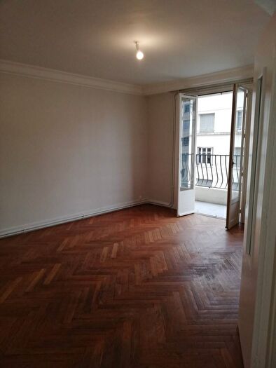 Appartement à louer - Flammarion, Lyon ème arrondissement - 3 pièces - 2 chambres