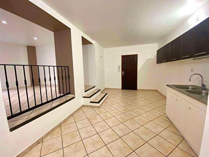 Châtillon-sur-Chalaronne - Appartement 1 pièce à louer