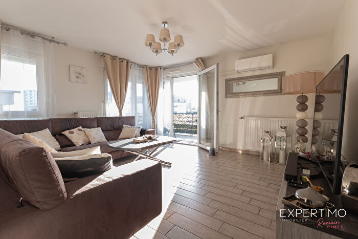 Appartement à vendre - Trappes - 5 pièces - 4 chambres