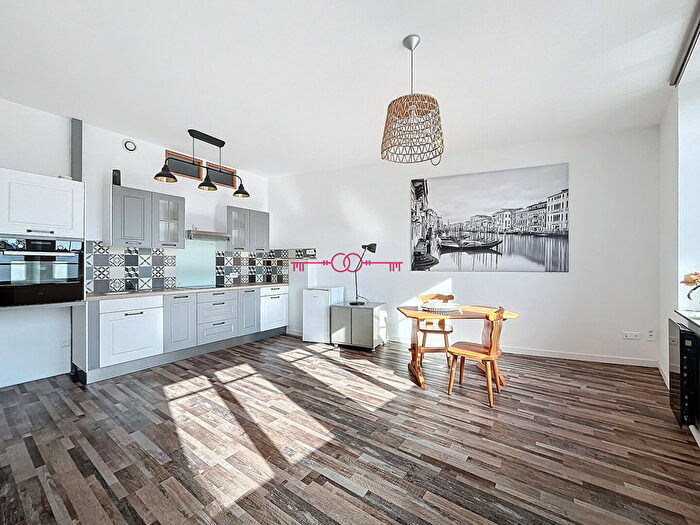 Maison 7 pièces à vendre à Lavannes