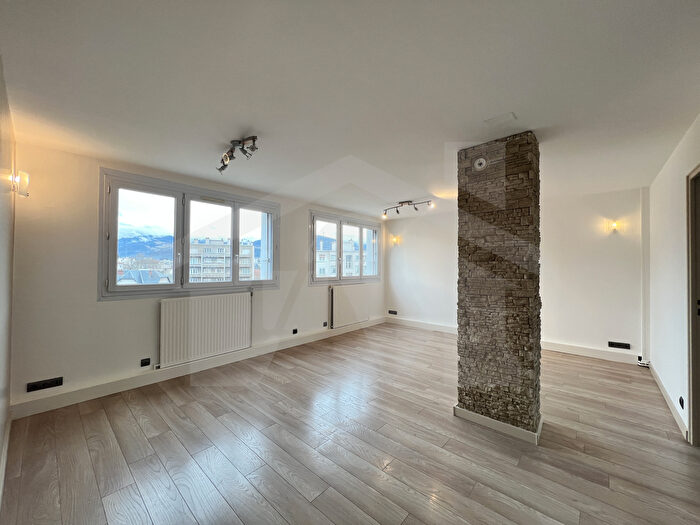 Grenoble, La Capuche, Grands Boulevards - Appartement 3 pièces à louer