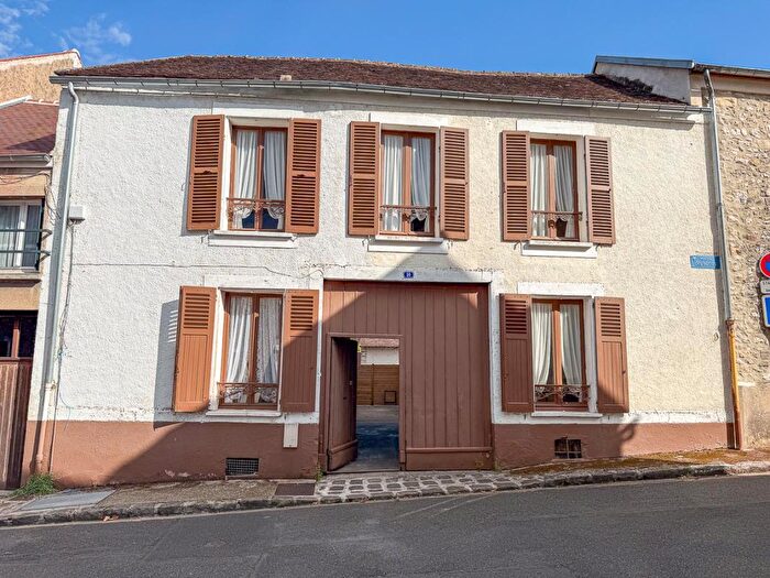 Moret-sur-Loing : Maison 6 pièces à vendre