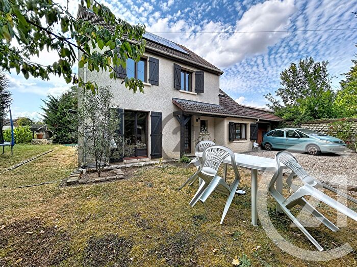 Maison 5 pièces à vendre à Villeblevin