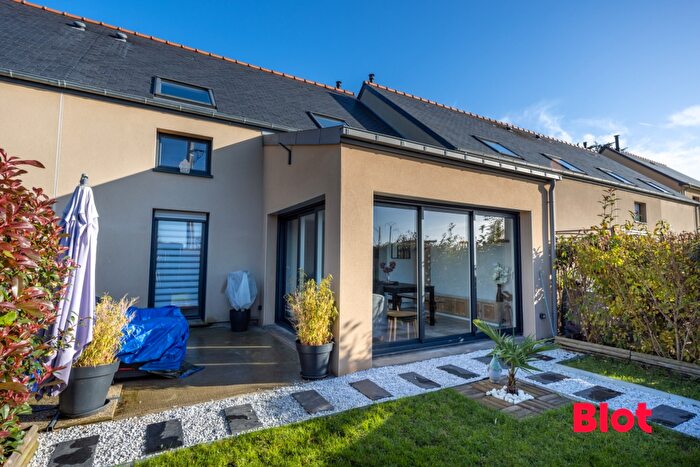 Maison 5 pièces à Saint-Jouan-des-Guérets, à vendre