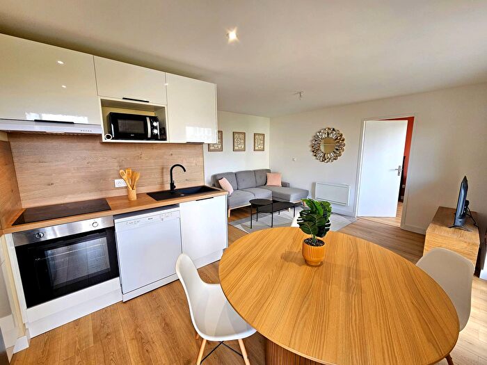 Appartement à louer - Toulouse, La Cépière, Arènes - 4 pièces - 3 chambres