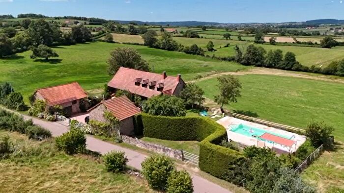 Maison à vendre - Saint-Bonnet-de-Joux - 6 pièces - 3 chambres