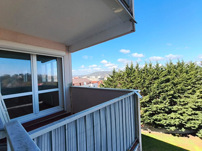 Appartement 5 pièces à vendre à Sathonay-Camp