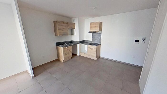 Appartement à louer - Clermont-Ferrand, Chanteranne, La Glacière - 3 pièces - 2 chambres