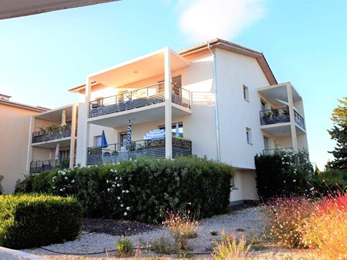 Colline et Etang, Orange : Appartement 2 pièces à louer