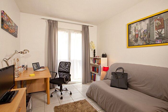 Appartement à louer - Centre Ville, Aix-en-Provence - 1 pièce