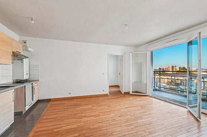 Appartement à vendre - Rueil-Malmaison, Plaine Gare - 3 pièces - 2 chambres