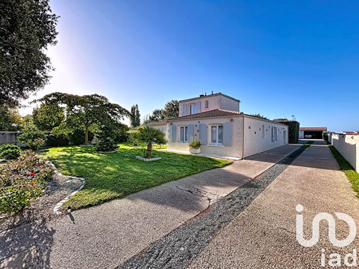 Maison à vendre - Yves - 5 pièces - 4 chambres