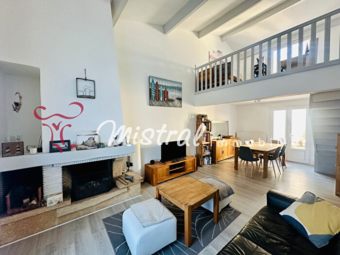 Maison à vendre - Aigues-Mortes - 4 pièces - 2 chambres