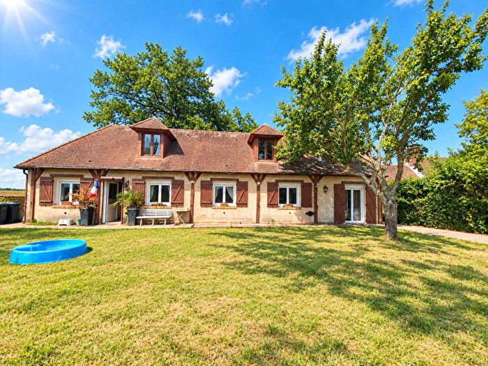 Verneuil-sur-Avre : Maison 8 pièces à vendre
