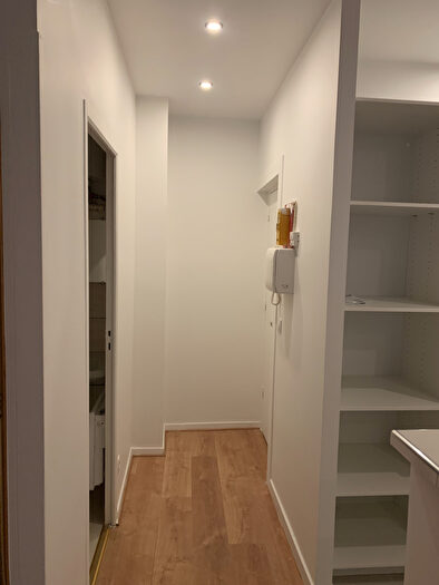 Appartement à louer - Bordeaux, Victoire, Sainte-Eulalie - 1 pièce