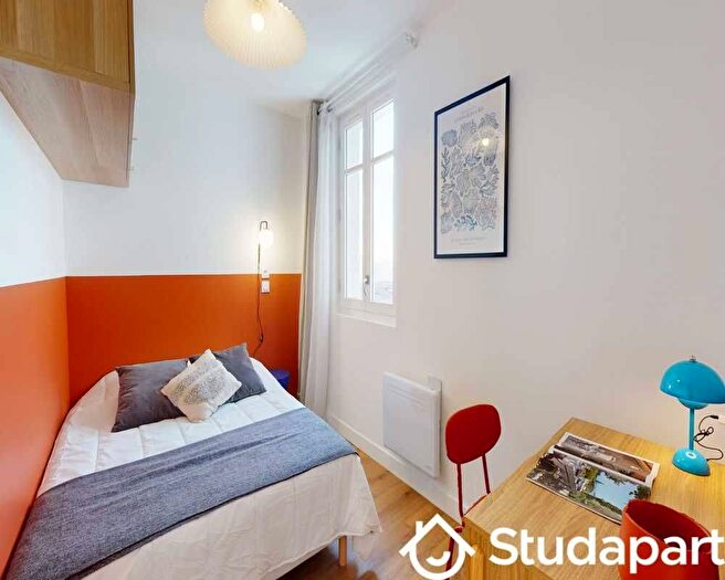 Faubourg du Temple-Hôpital Saint Louis, Paris 10ème arrondissement - Appartement 1 pièce à louer