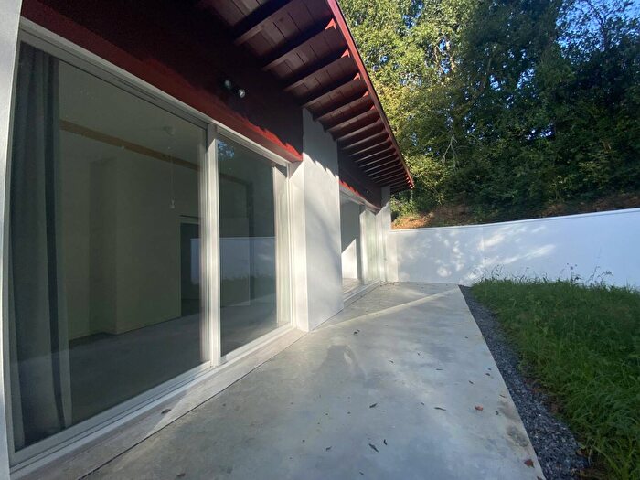 Maison à louer - Ascain - 4 pièces - 3 chambres