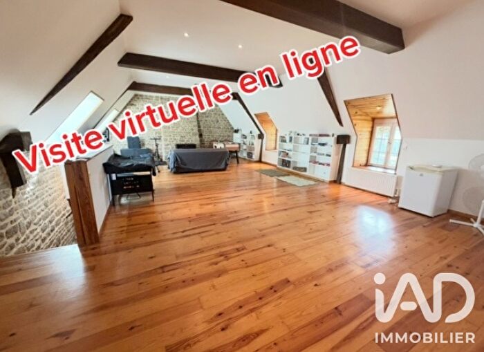 Maison 11 pièces à Saint-Michel-de-Montjoie, à vendre