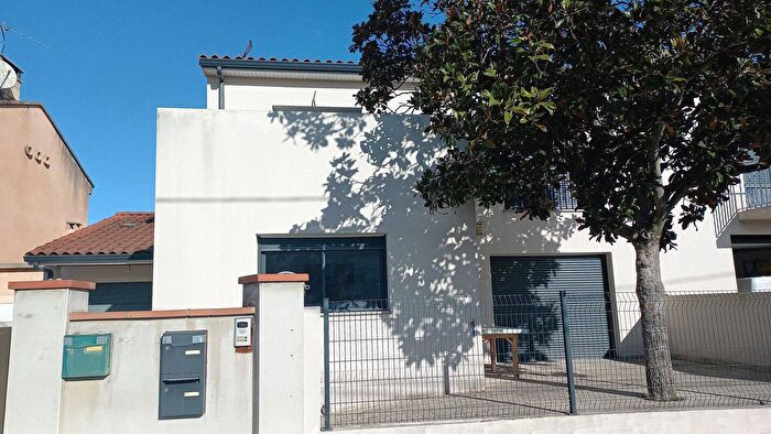 Maison à louer - Frouzins - 7 pièces - 6 chambres