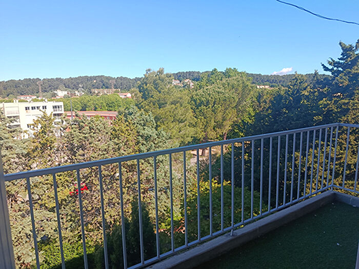 Appartement 4 pièces à louer - Gardanne, Aires