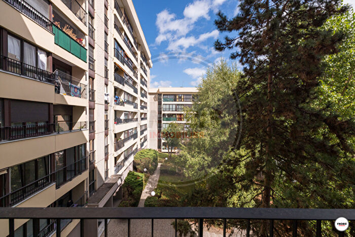 Appartement 4 pièces à Les Mureaux, Grand Ouest, à vendre