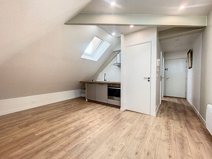 Appartement 2 pièces à louer à Reims, La Neuvillette, Trois Fontaines