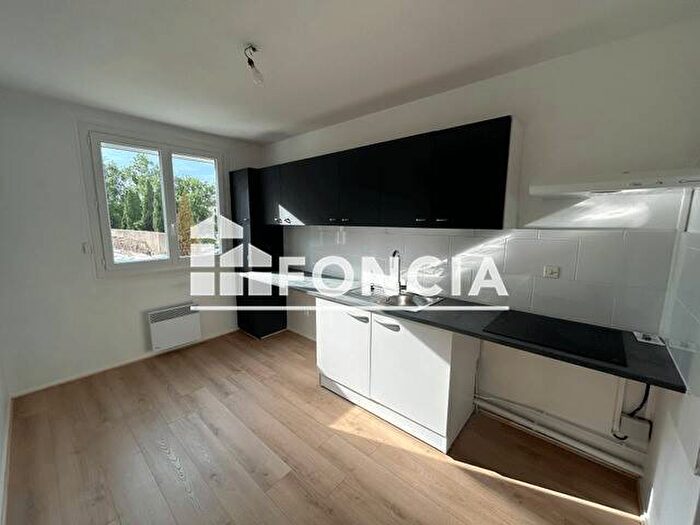 Appartement à louer - Les Bords de Loire, Roanne - 2 pièces - 1 chambre