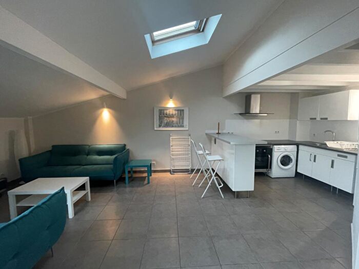 Appartement à louer - Pessac, Le Monteil - 3 pièces - 2 chambres