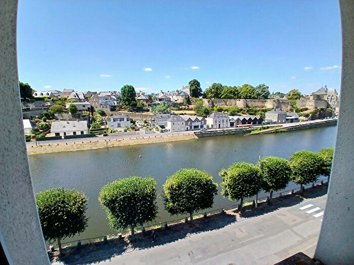 Mayenne, Sud Est - Appartement 3 pièces à vendre