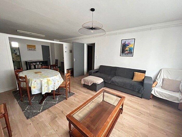 Appartement à louer - Secteur Thermal, Bagnères-de-Bigorre - 3 pièces - 2 chambres