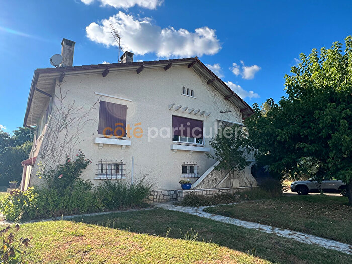 Aire-sur-l'Adour : Maison 8 pièces à vendre