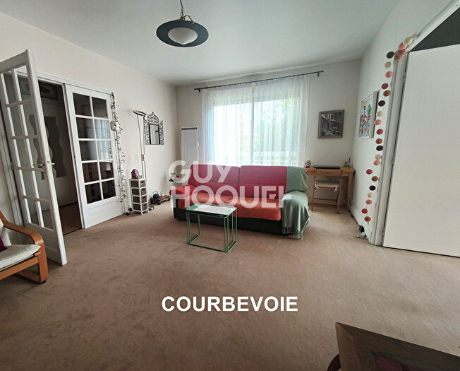 Courbevoie, Marceau République : Appartement 3 pièces à vendre