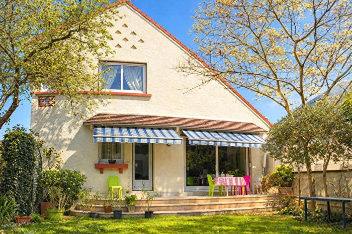 Maison à vendre - Créteil, Bords de Marne - 6 pièces - 4 chambres