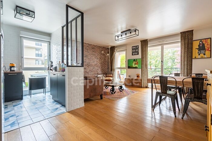 Appartement à vendre - Bobigny, Pont de Pierre - 3 pièces - 2 chambres