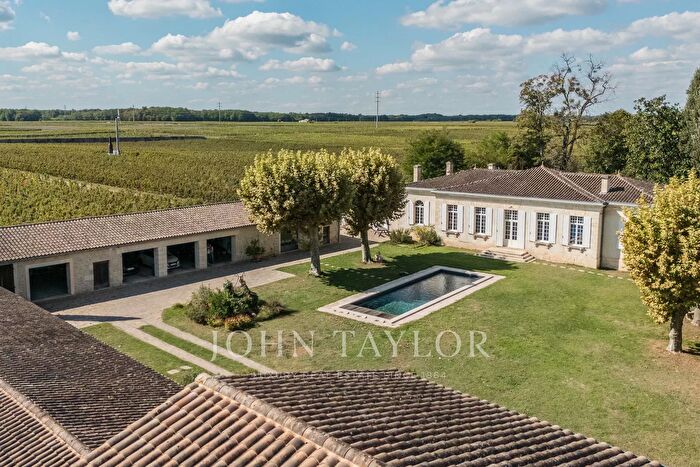 Maison à vendre - Podensac - 12 pièces - 5 chambres