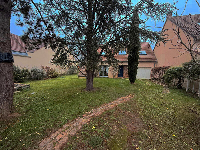 Maison à vendre - Pussay - 4 pièces - 3 chambres