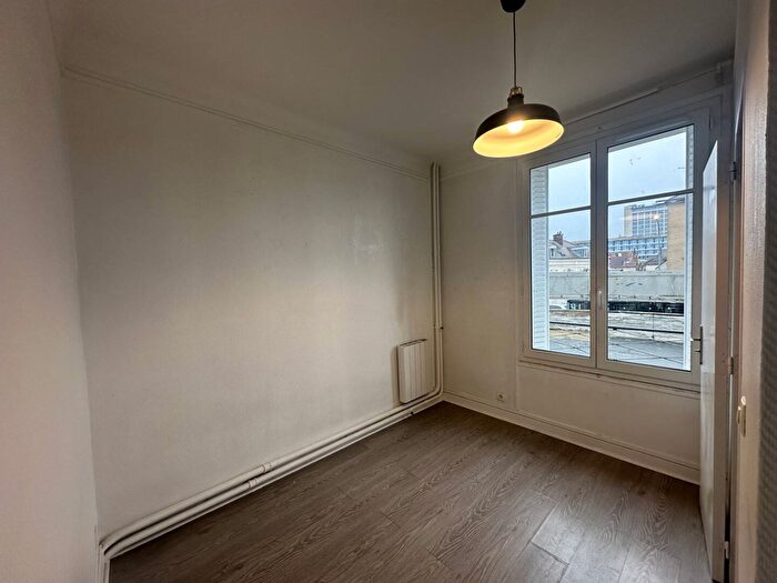 Appartement à louer - Melun - 2 pièces - 1 chambre