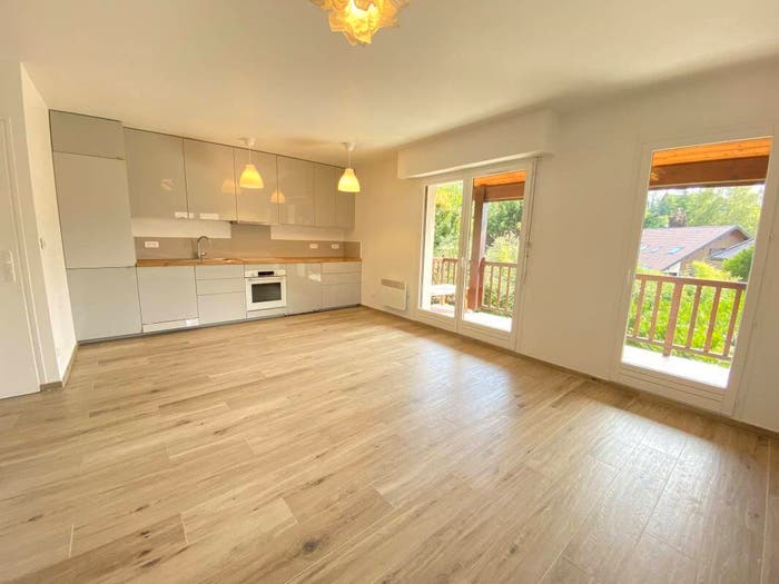 Menthon-Saint-Bernard : Appartement 3 pièces à louer