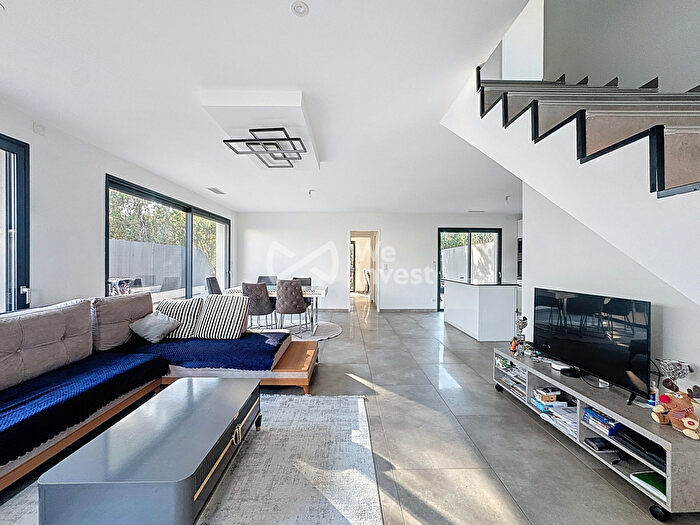 Maison à vendre - Montarnaud - 5 pièces - 4 chambres