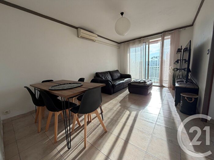 Appartement à louer - Marseille e , La Croix Rouge - 4 pièces - 3 chambres