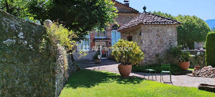 Maison à vendre - Lasalle - 9 pièces - 3 chambres