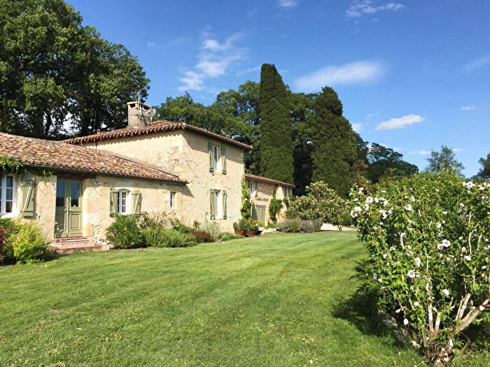 Maison 8 pièces à vendre - Saint-Lary