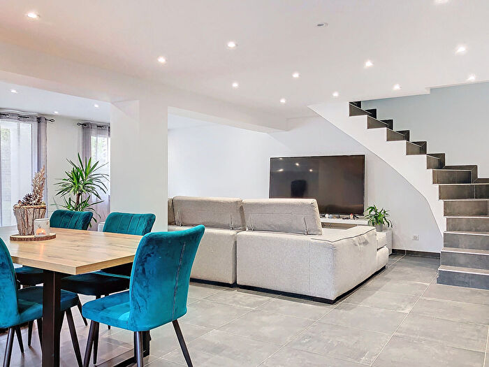 Maison à vendre - Vieille-Église-en-Yvelines - 16 pièces - 10 chambres