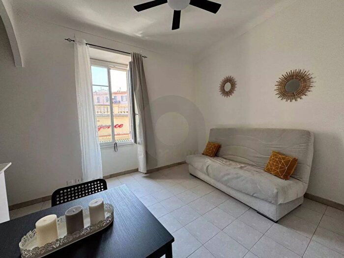 Appartement 1 pièce à louer - Carei-Monti, Menton