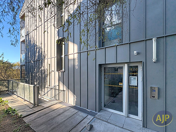 Carquefou, La Chambre, La Barre, Les Monceaux : Appartement 2 pièces à vendre