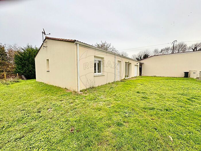 Le Gua : Maison 3 pièces à vendre